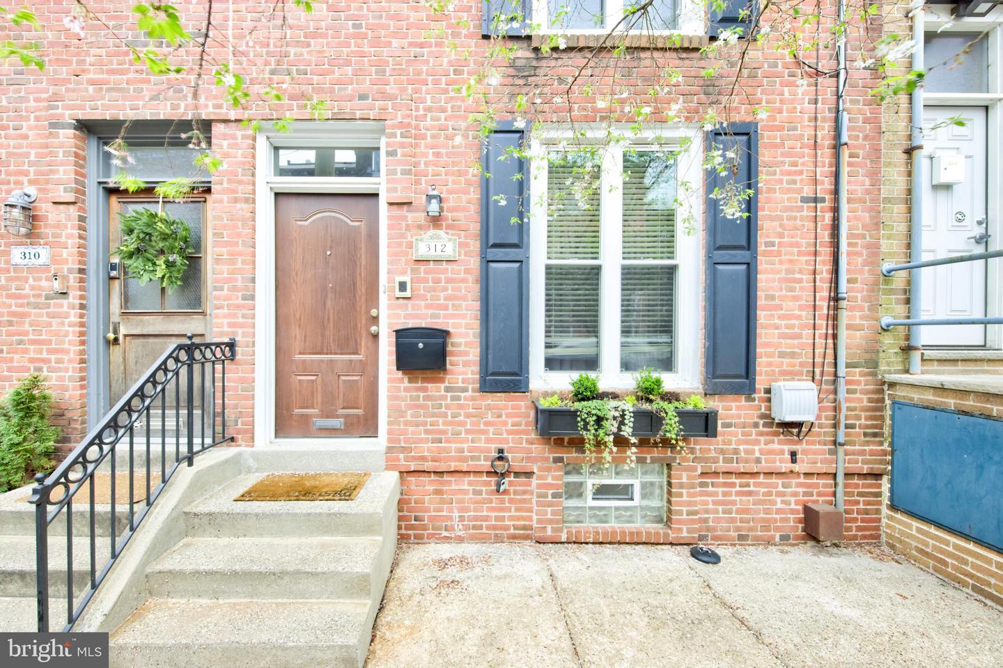 312 Fitzwater St, Philadelphia, PA 19147 - MLS PAPH2461180 - Coldwell ...