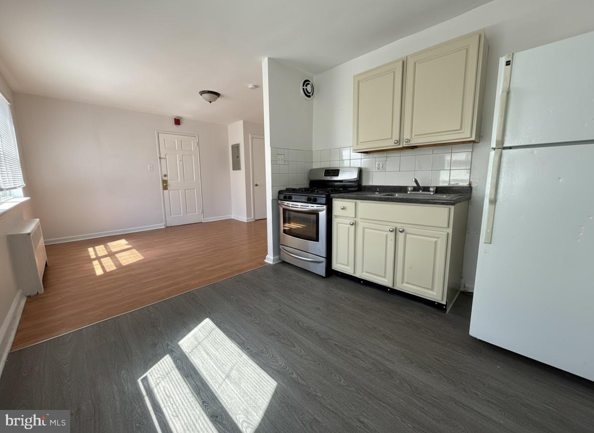 7314 Dorcas St, Philadelphia, PA 19111 - MLS PAPH2535888 - Coldwell Banker
