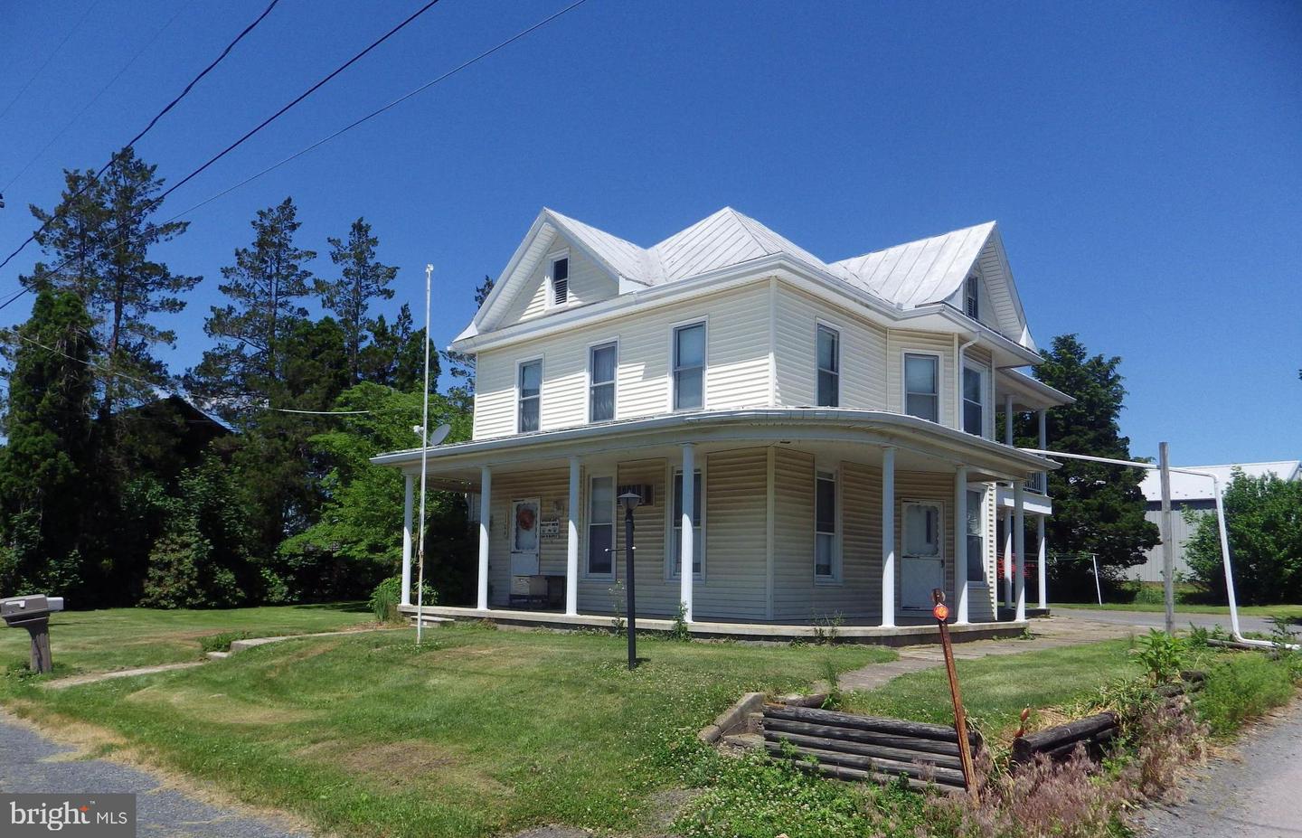 1104 W Maple St, Valley View, PA 17983 - MLS PASK2005758 - Coldwell Banker