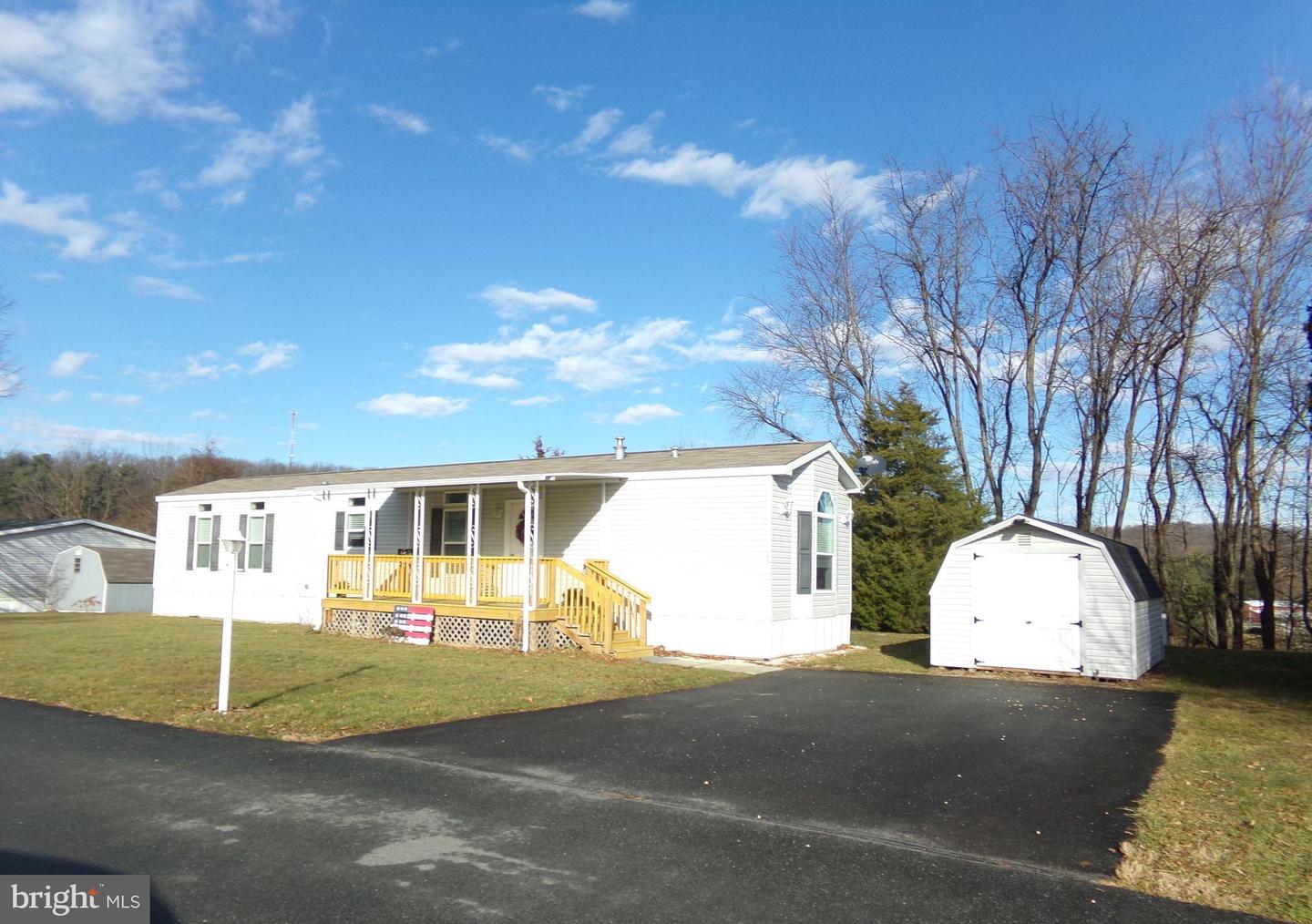 108 Fawn Cir Dr, Windsor, PA 17366 - MLS PAYK2034832 - Coldwell Banker