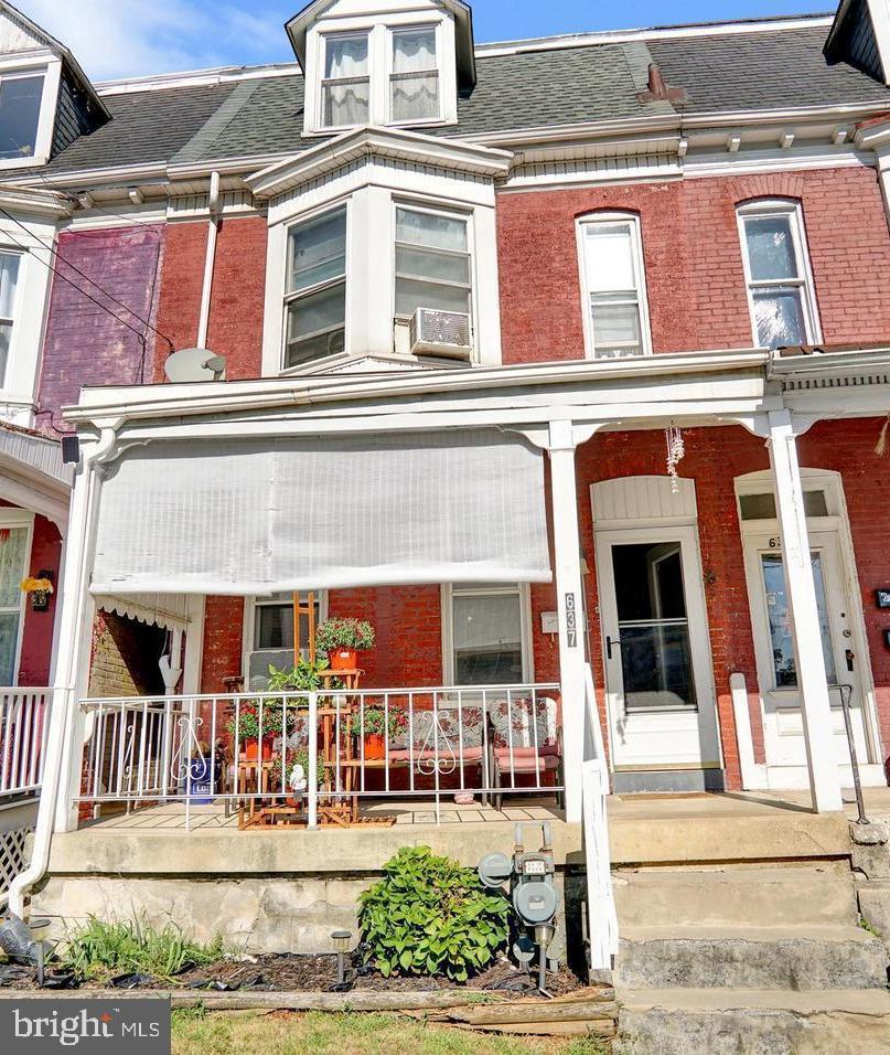 637 Jessop Pl, York, PA 17401 - MLS PAYK2038360 - Coldwell Banker