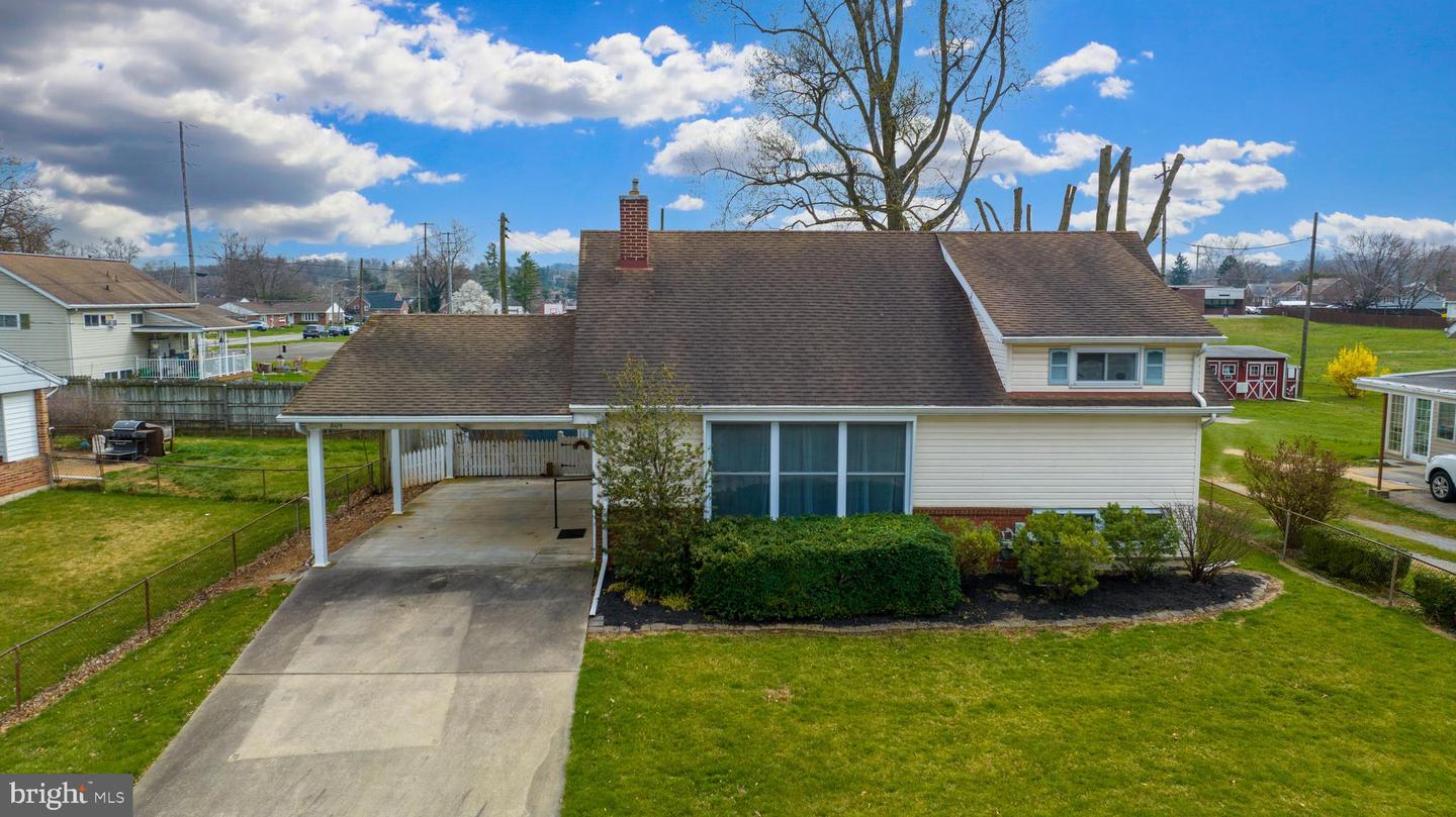 804 Kelly Dr, York, PA 17404 - MLS PAYK2039094 - Coldwell Banker