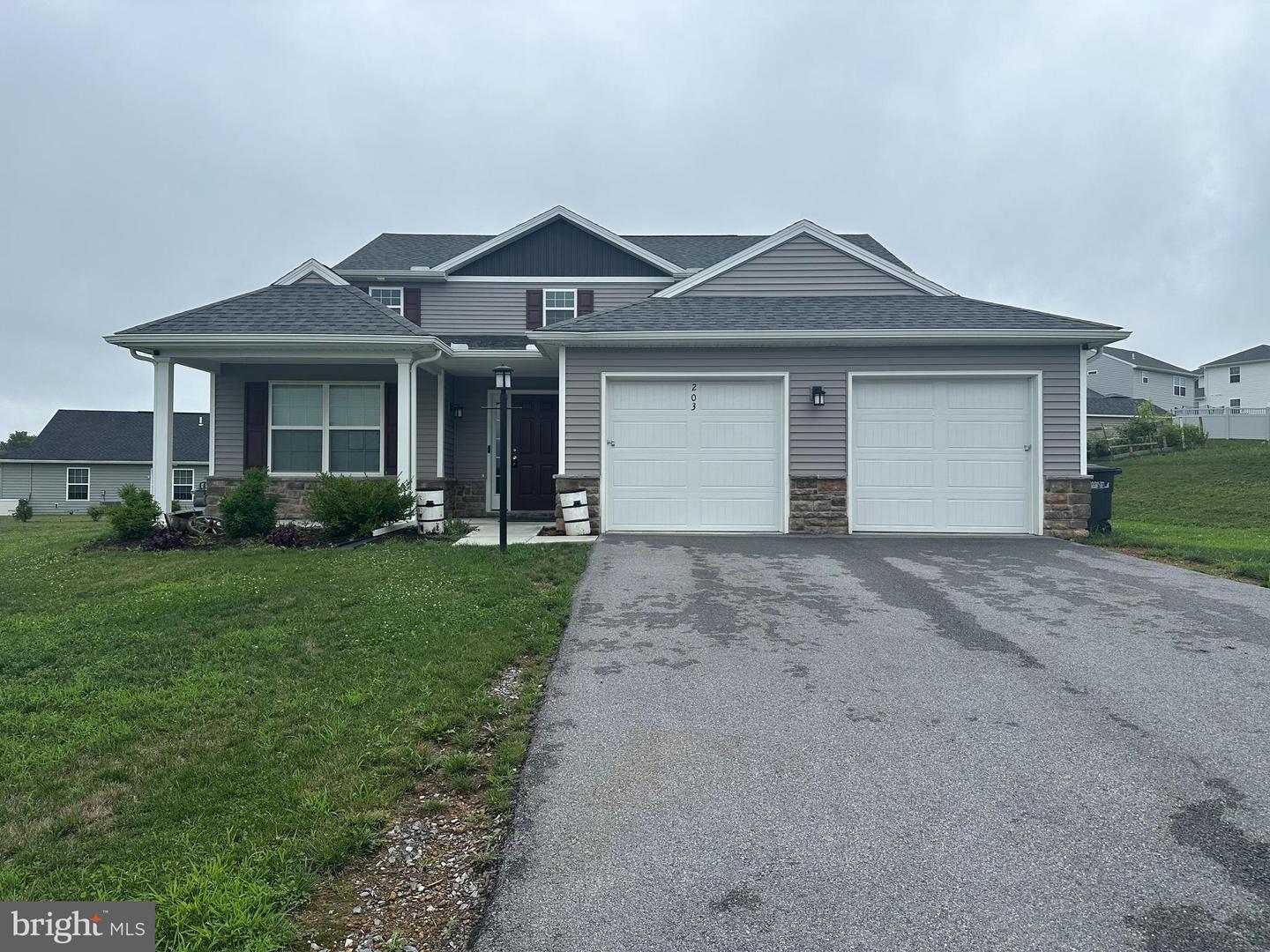 203 Eagle Rd, Dillsburg, PA 17019 - MLS PAYK2066614 - Coldwell Banker