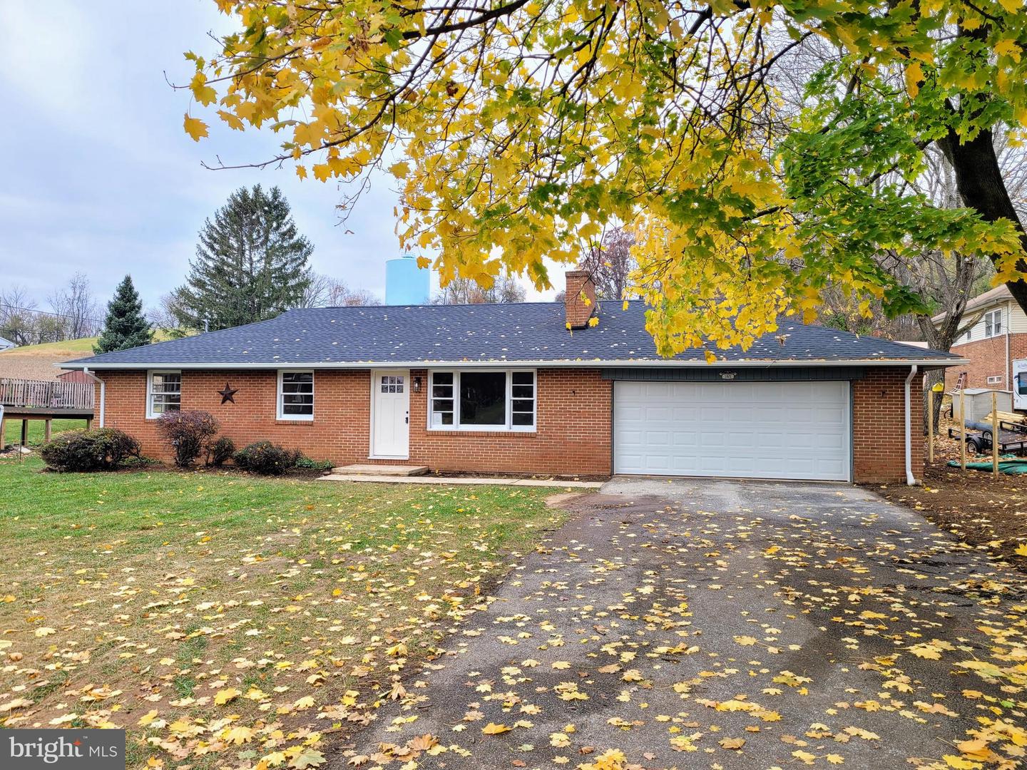 165 W Hanover St, Spring Grove, PA 17362 - MLS PAYK2074730 - Coldwell ...