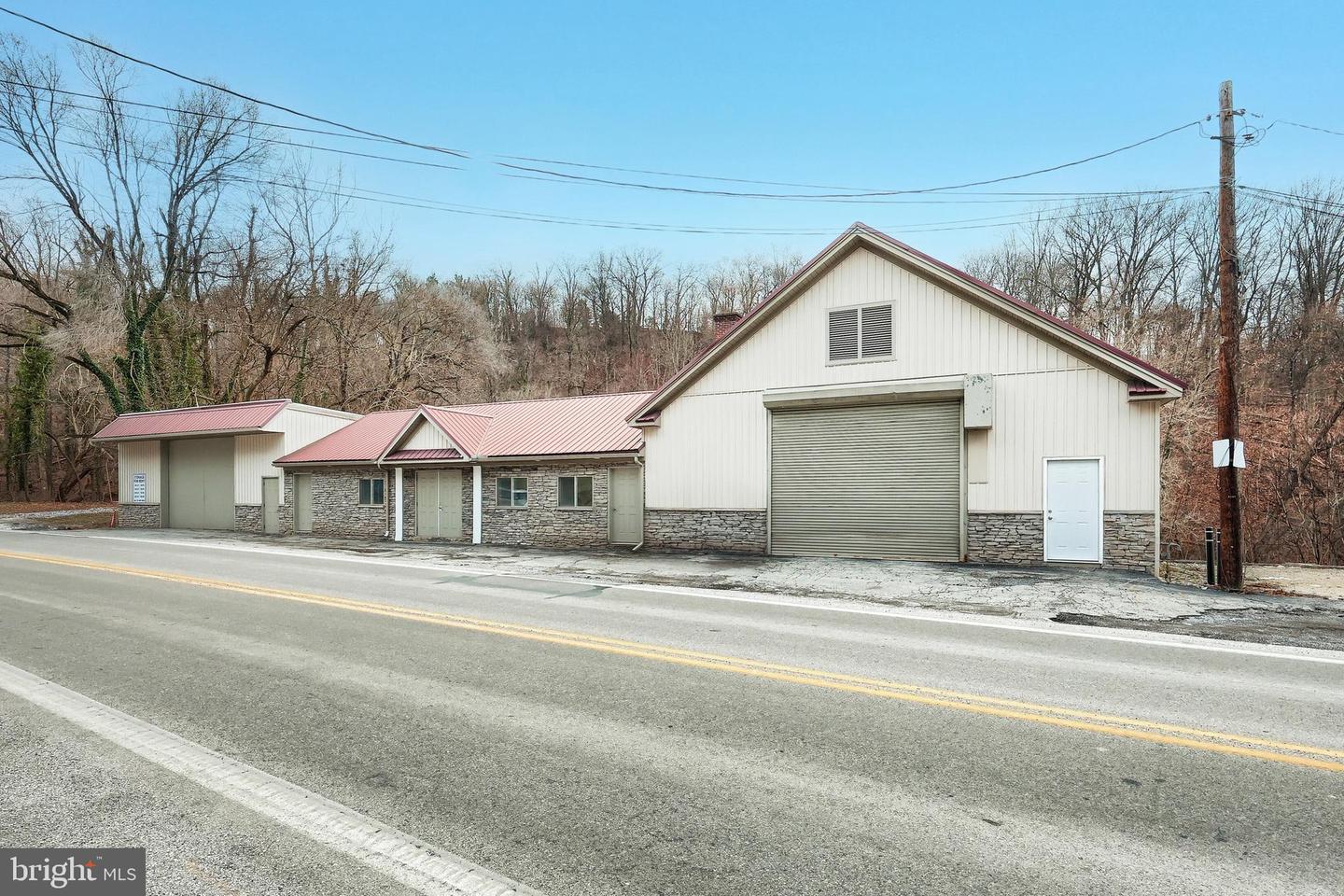 1518 S George St, York, PA 17403 - MLS PAYK2076136 - Coldwell Banker