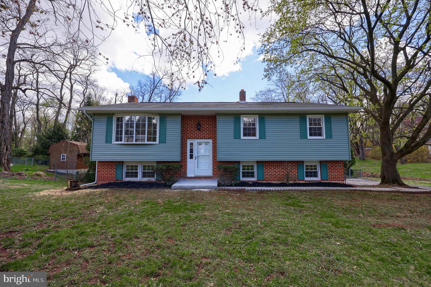 202 Fetrow Ln, New Cumberland, PA 17070 - MLS PAYK2076626 - Coldwell Banker