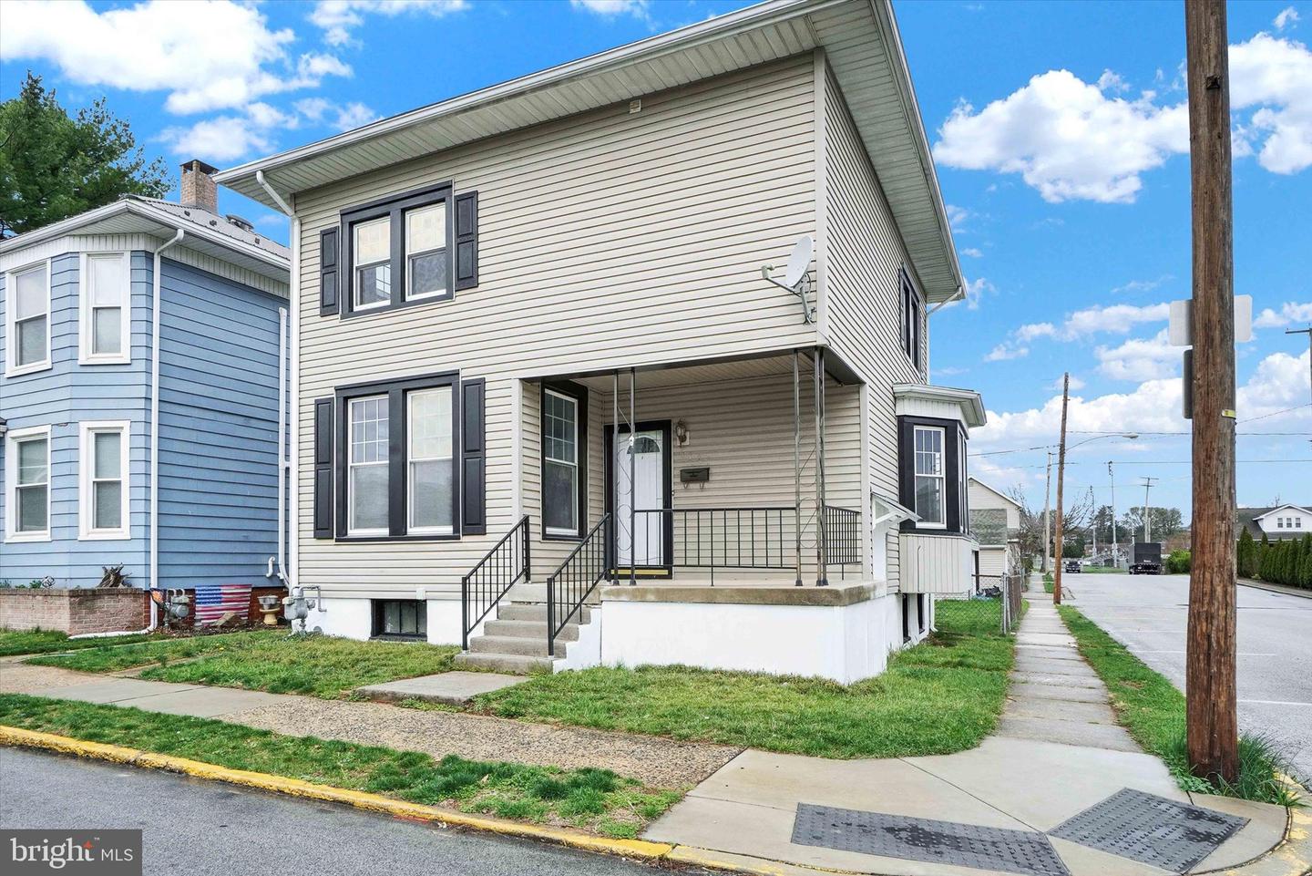 1701 Filbert St, York, PA 17404 - MLS PAYK2079498 - Coldwell Banker