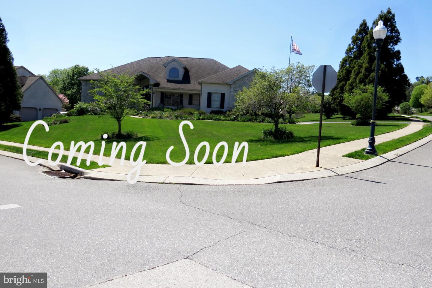 523 Hamlet Dr W, Spring Grove, PA 17362 - MLS PAYK2080924 - Coldwell Banker