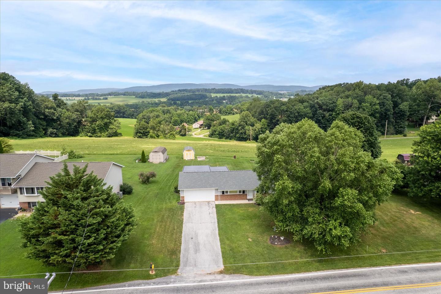 6213 Hoff Rd, Spring Grove, PA 17362 - MLS PAYK2085876 - Coldwell Banker