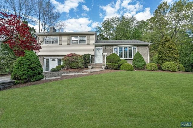 128 Warren Rd, Park Ridge, NJ 07656 - MLS 21018678 - Coldwell Banker
