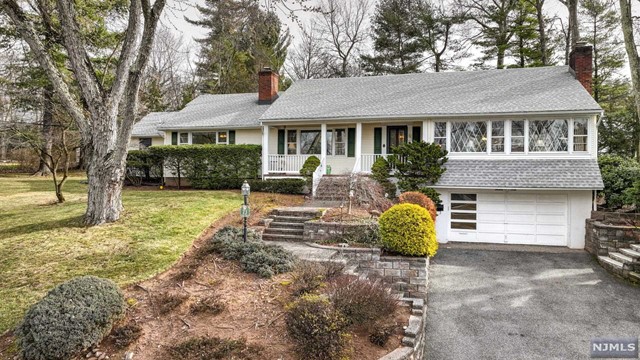 73 Valley View Terrace, Wayne, NJ 07470 - MLS 23005059 - Coldwell Banker