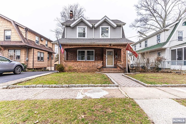 266 Leonia Ave, Leonia, NJ 07605 - MLS 23006437 - Coldwell Banker