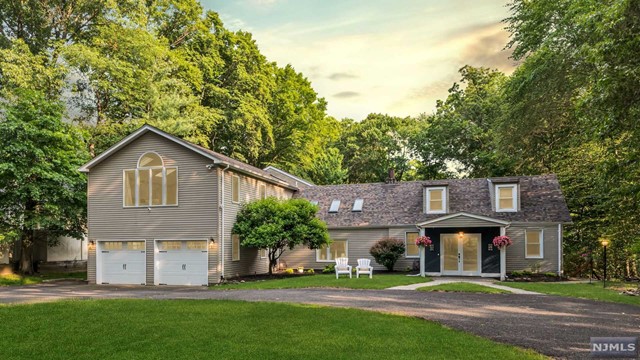 535 Brook Ave, River Vale Township, NJ 07675 - MLS 23018019 - Coldwell ...