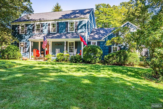 6 Robin Dr, Randolph Township, NJ 07869 - MLS 23028904 - Coldwell Banker